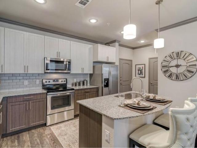 1 bedroom, Cedar Park TX 78613 LS77109490