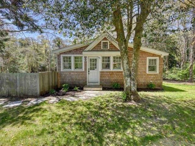 1 bedroom, Centerville MA 02632 LS103034976