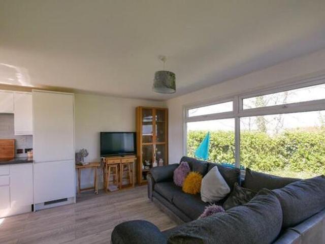 1 Bedroom Chalet For Sale In Lavernock