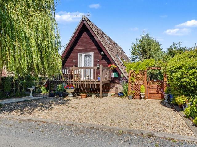 1 bedroom chalet for sale