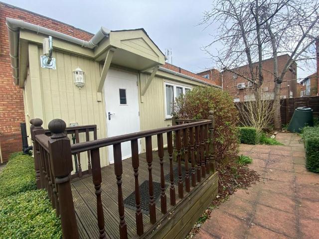 1 bedroom chalet to rent