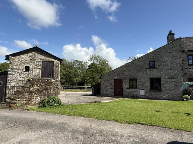 1 bedroom character property to rent