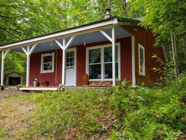1 bedroom, Charlestown NH 03603 105127677
