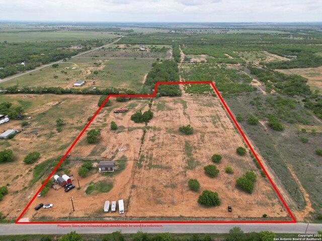 1 bedroom, Charlotte TX 78011 LS94136551