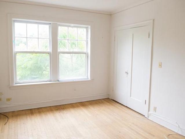 1 bedroom, Chicago IL 60640 57467403