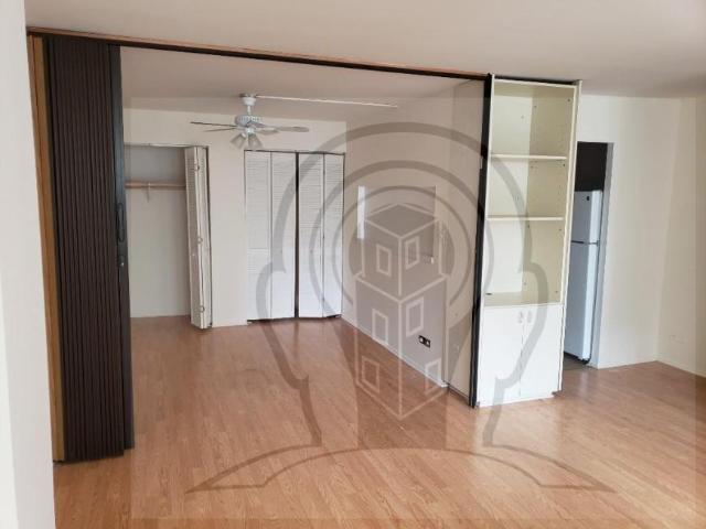 1 bedroom, Chicago IL 60657 78117664