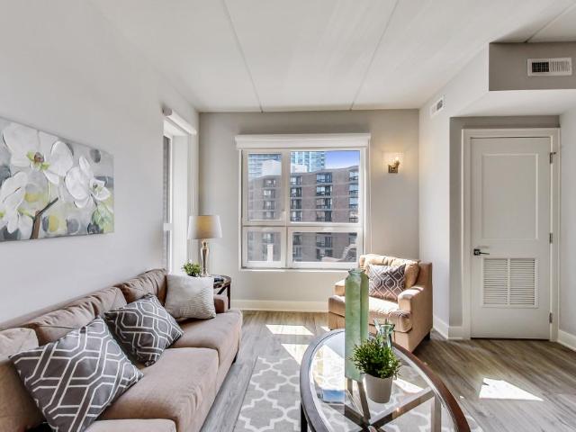 1 bedroom, Chicago IL 60610 69419836