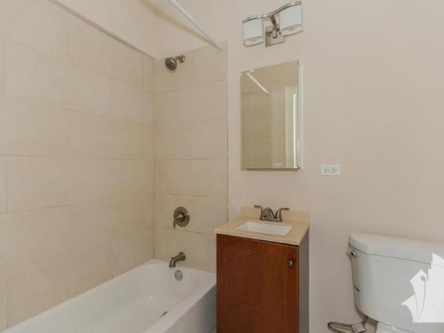 1 bedroom, Chicago IL 60625 85056322