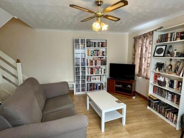 1 bedroom cluster house to rent