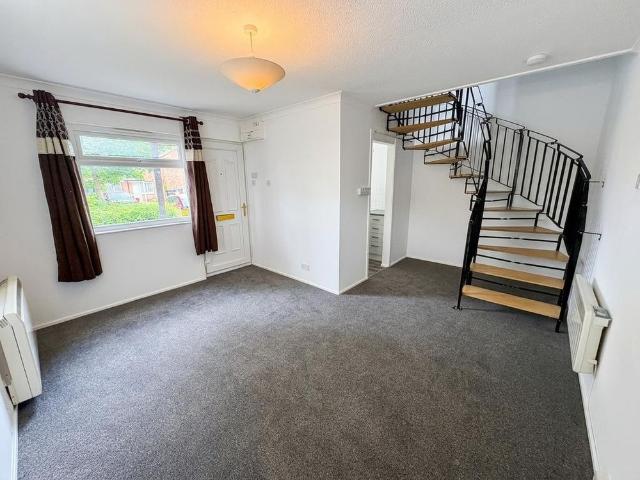 1 bedroom cluster house to rent