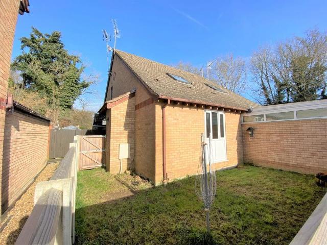 1 bedroom cluster house to rent