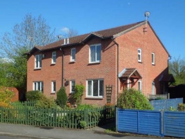 1 bedroom cluster house to rent