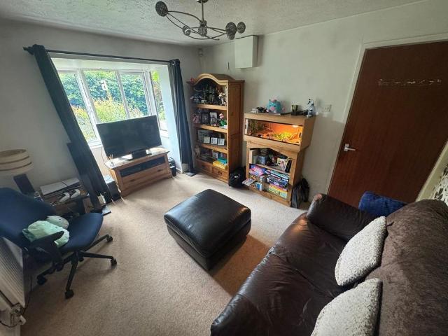 1 bedroom cluster house to rent