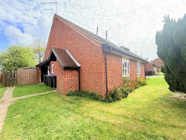 1 bedroom cluster house for sale