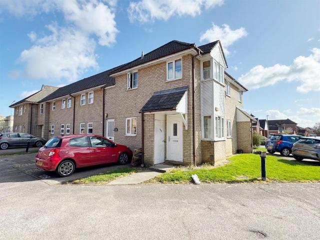 1 bedroom cluster house for sale