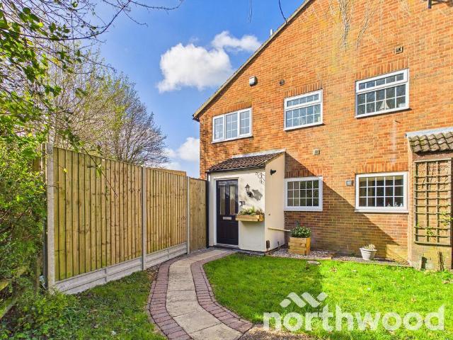 1 bedroom cluster house for sale