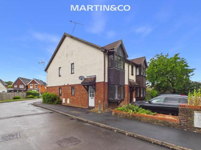 1 bedroom cluster house for sale