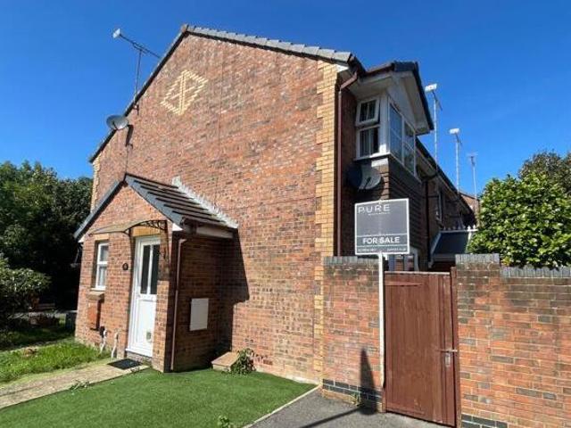 1 Bedroom Cluster House For Sale In West End, Southampton