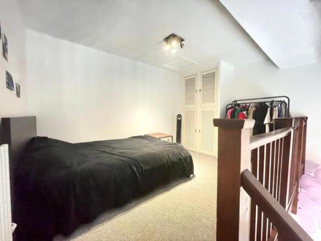 1 bedroom cluster house for sale in Braybrooke Drive, Furzton, Milton Keynes, MK4