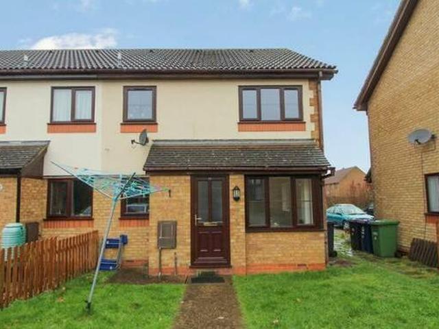 1 bedroom cluster house for rent in Lindisfarne Close Eynesbury St Neots PE19