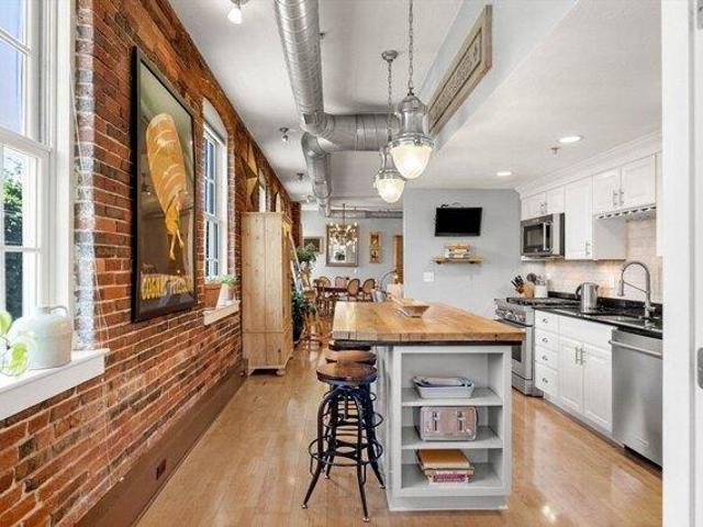 1 bedroom, Amesbury MA 01913 103158723