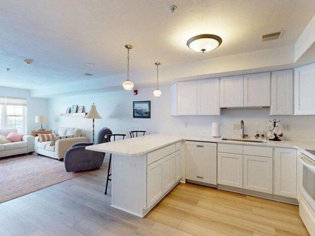 1 bedroom, Amherst MA 01002 105060034
