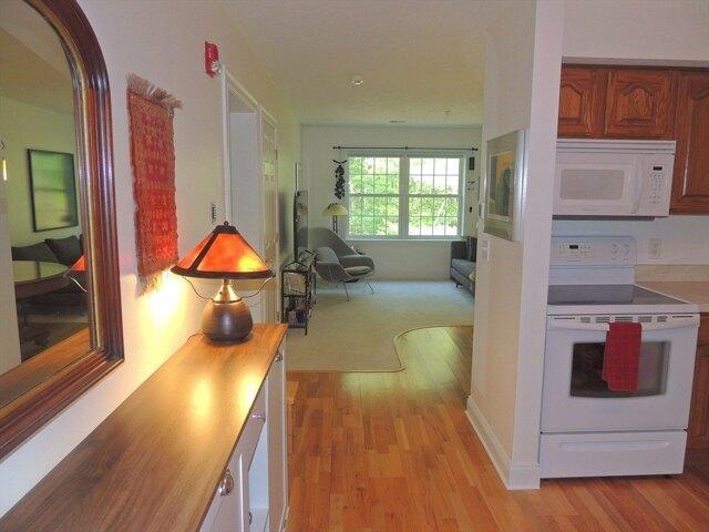 1 bedroom, Amherst MA 01002 LS102922820