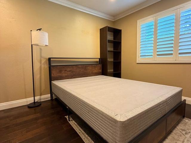 1 Bedroom and Private Bathroom