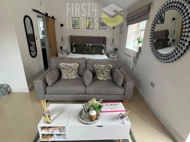 1 Bedroom Annex