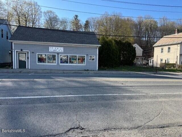 1 bedroom, Adams MA 01220 LS102411163