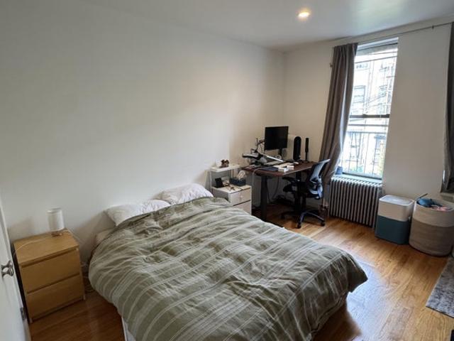1 Bedroom Apt for Sublet in Ridgewood