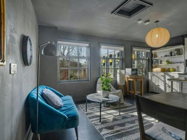 1 Bedroom Apartment Manchester Manchester 102340012