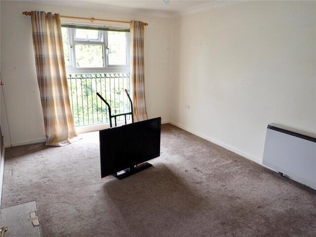 1 Bedroom Apartment New Romney Kent LS100917696