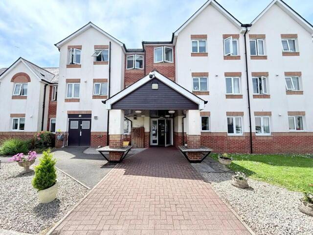 1 Bedroom Apartment Newton Abbot Devon 98504093