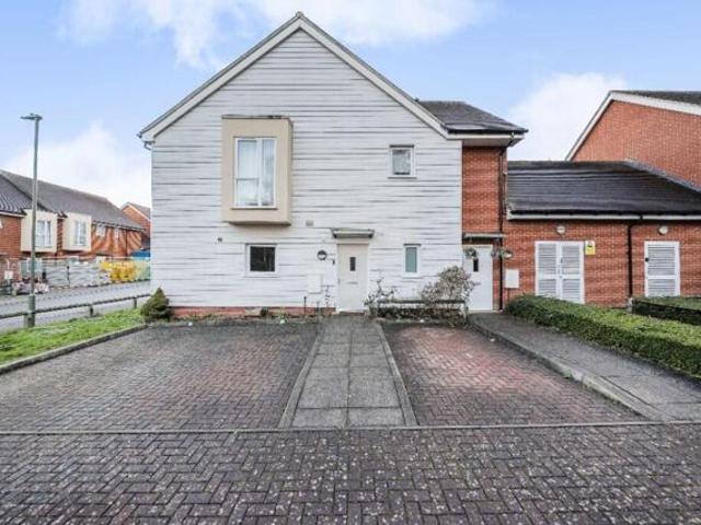 1 Bedroom Apartment Addlestone Surrey LS99774015