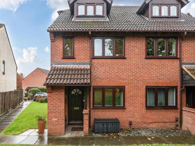 1 Bedroom Apartment Buckinghamshire Buckinghamshire LS101996186