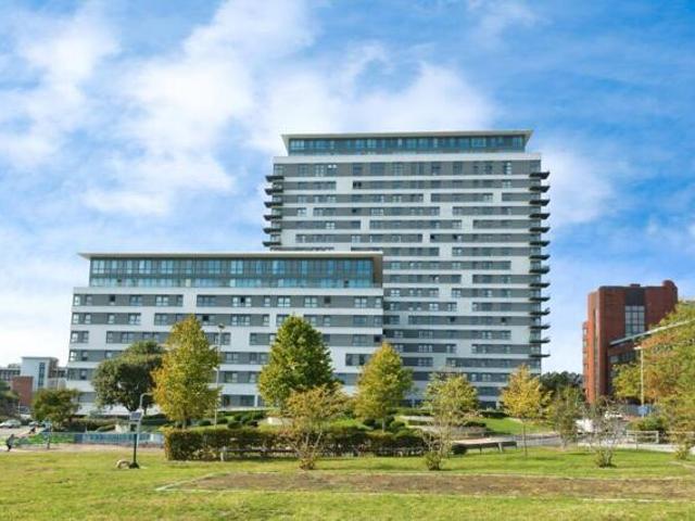 1 Bedroom Apartment Basingstoke Hampshire LS100398587