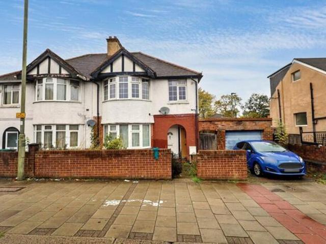 1 Bedroom Apartment Barnet Greater London 99381002