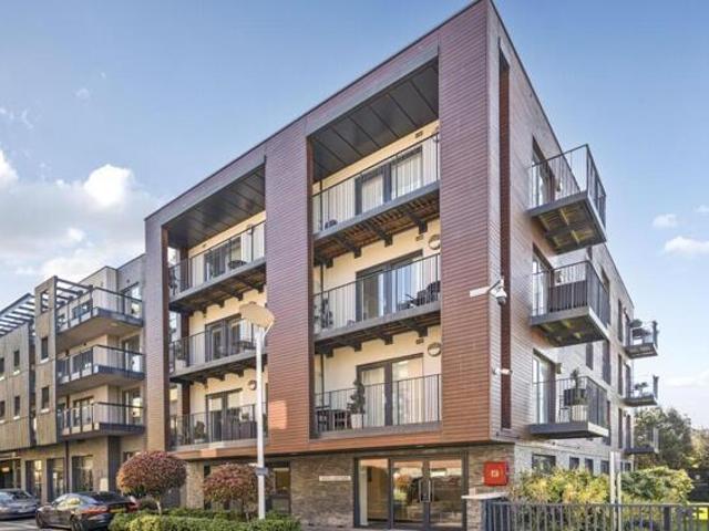 1 Bedroom Apartment Barnet Greater London 99735802