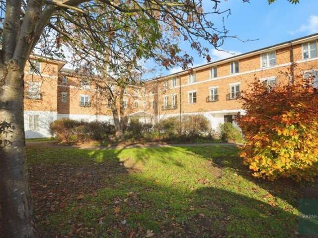 1 Bedroom Apartment Barking Essex Greater London 99773618