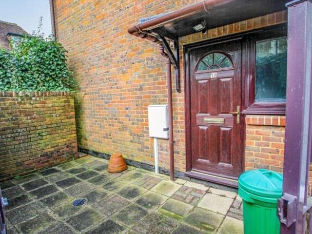 1 Bedroom Apartment Battle East Sussex 98118878