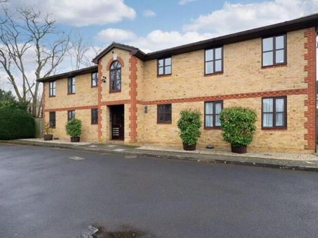 1 Bedroom Apartment Beckenham Greater London LS101025532
