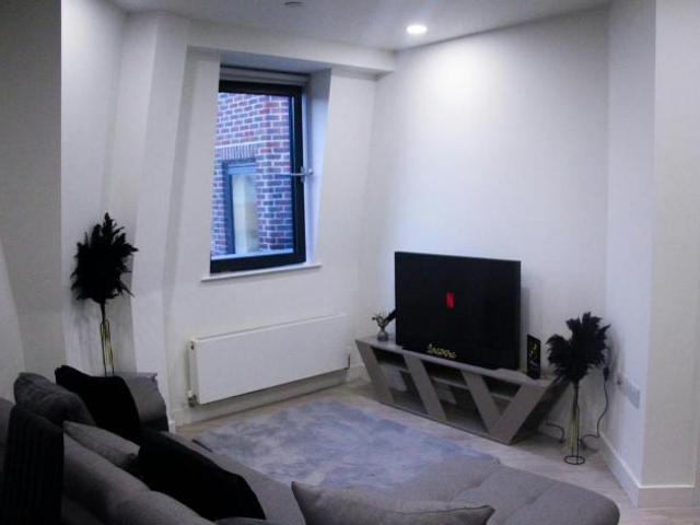 1 Bedroom Apartment Bedford Bedford 88652154