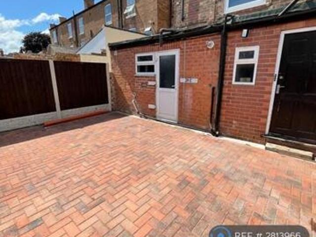 1 Bedroom Apartment Beeston Norfolk 100968165