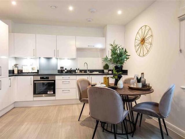 1 Bedroom Apartment Berkshire Windsor And Maidenhead 100158541