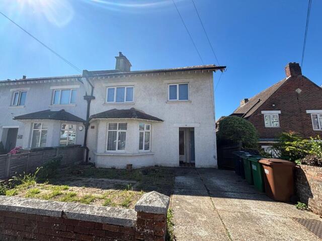 1 Bedroom Apartment Bexhill East Sussex 99161562