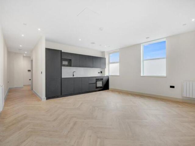 1 Bedroom Apartment Billericay Essex 99952359