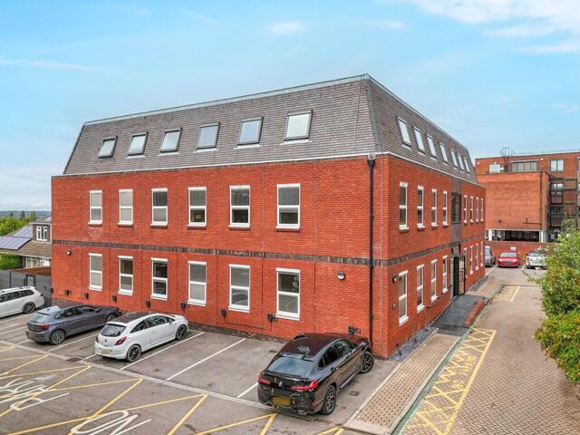 1 Bedroom Apartment Billericay Essex LS100366131