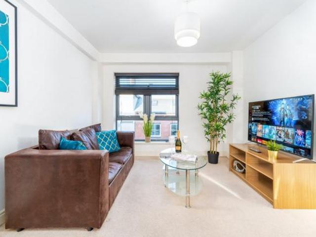 1 Bedroom Apartment Birmingham Birmingham 66739819