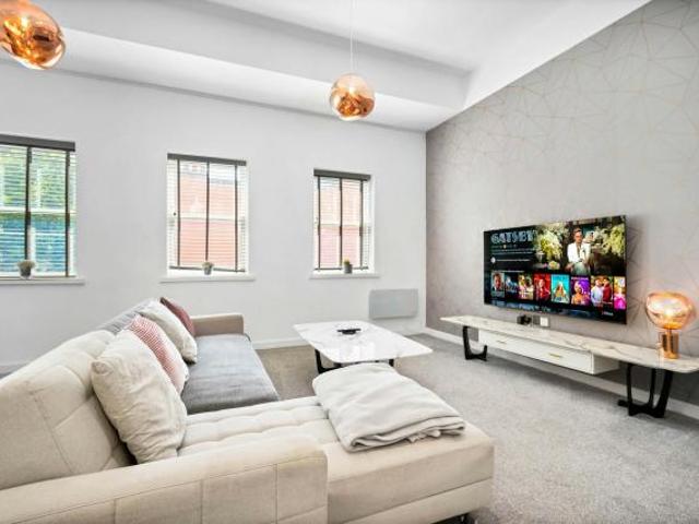 1 Bedroom Apartment Birmingham Birmingham 77993872
